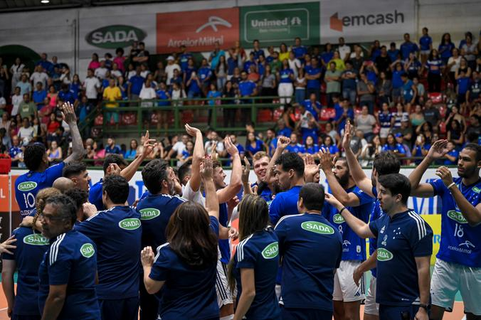 Sada Cruzeiro reencontra torcida após maratona de mais de 6.000 km pelo ... Sada Cruzeiro reencontra torcida após maratona de mais de 6.000 km pelo ...